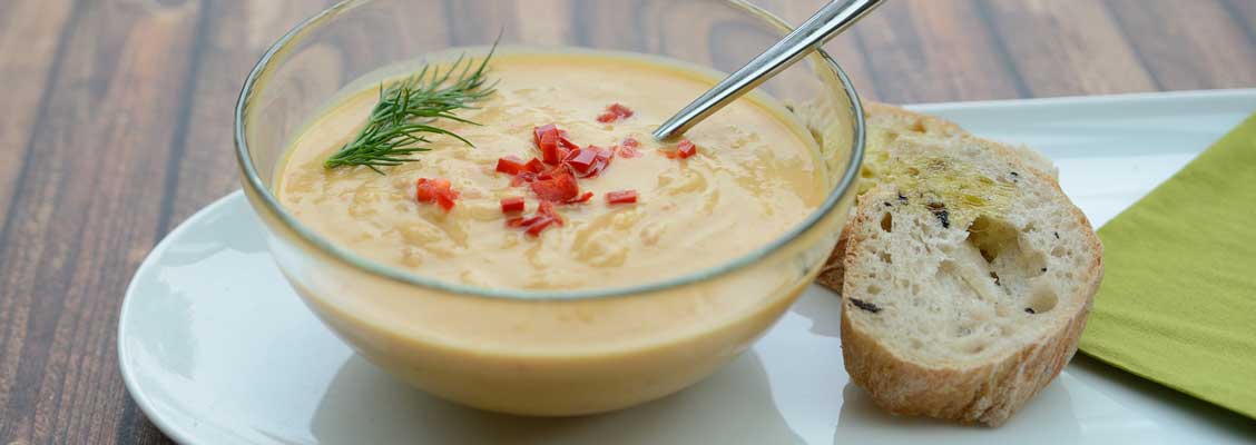 Cocktailsaus maken, iets anders dan mayonaise en ketchup mengen.